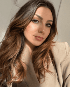 31 Beautiful Hazelnut Brown Hair Color Trends