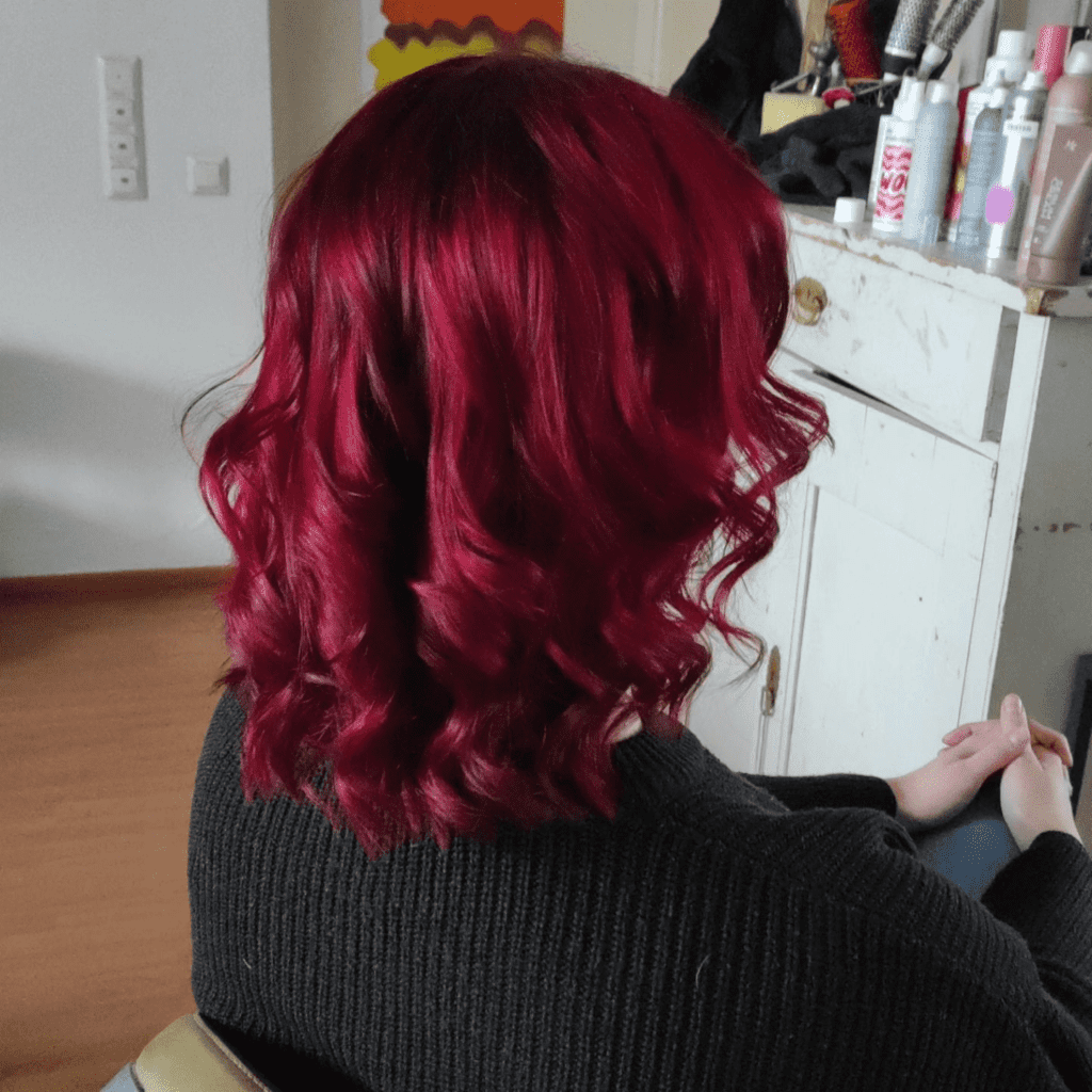 30 Trendy Mid-Length Haircut Ideas For 2024