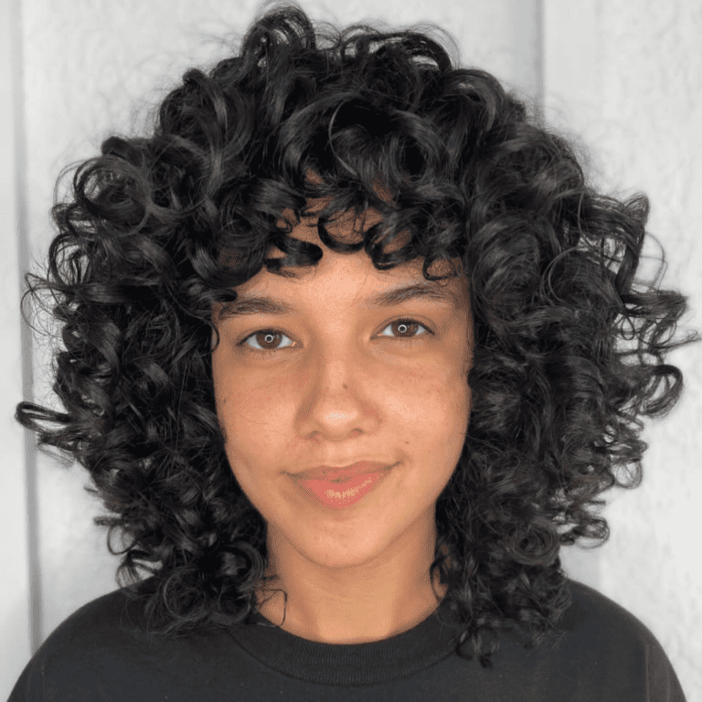 33 Chic Chin-Length Curly Hair Styles: Trending In 2024