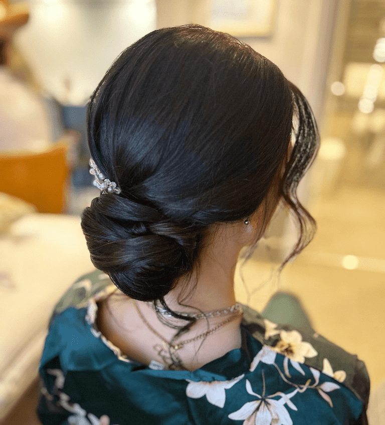 34 Memorable Prom Updos For 2024