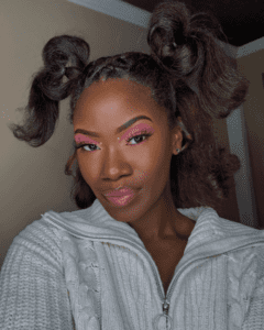 42 Romantic Hairstyles For Valentine's Day 2024