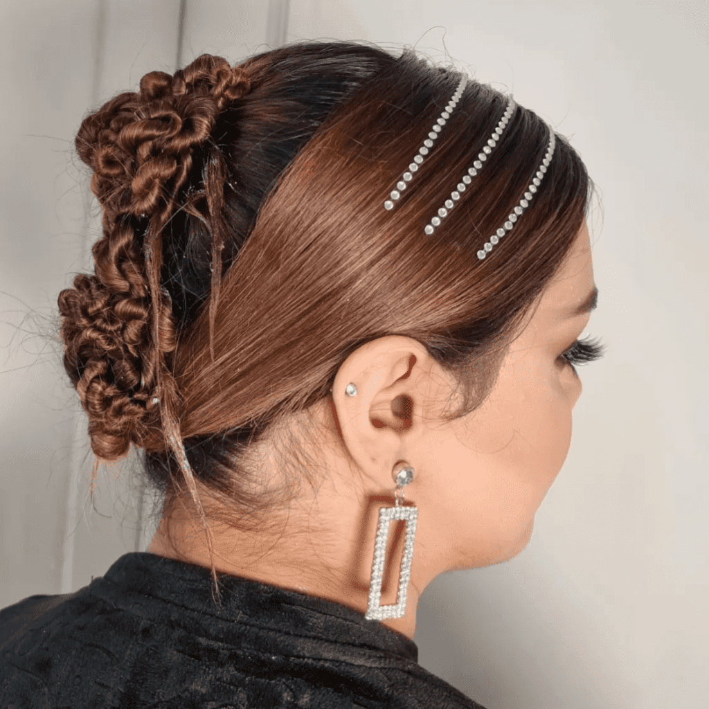 34 Memorable Prom Updos For 2024