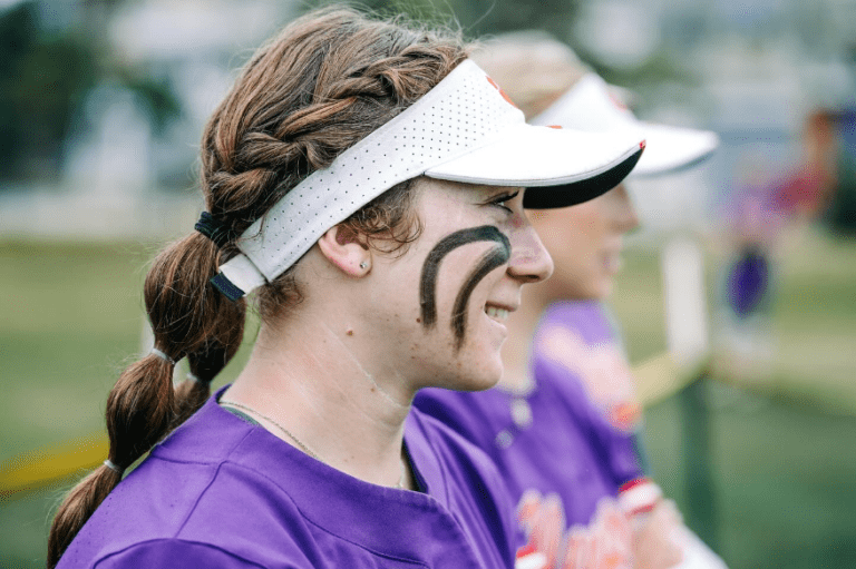 23 Trendy Softball Hairstyles - Inspiring Hairstyles