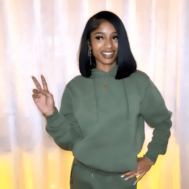 30 Trendy Side Part Bobs - Inspiring Hairstyles