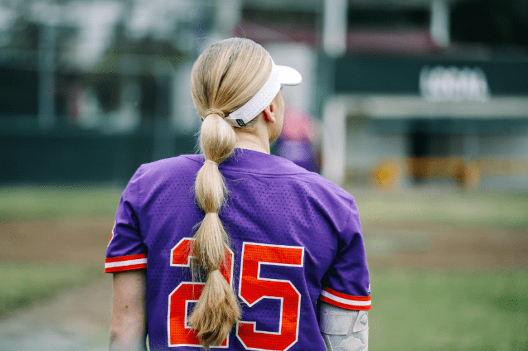 23 Trendy Softball Hairstyles - Inspiring Hairstyles