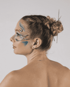 37 Stellar Space Bun Hairstyles For Out-of-this-World Looks