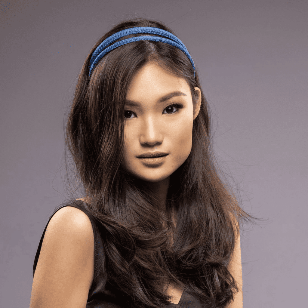 25 Ways To Pair Your Hair With Wide Headbands