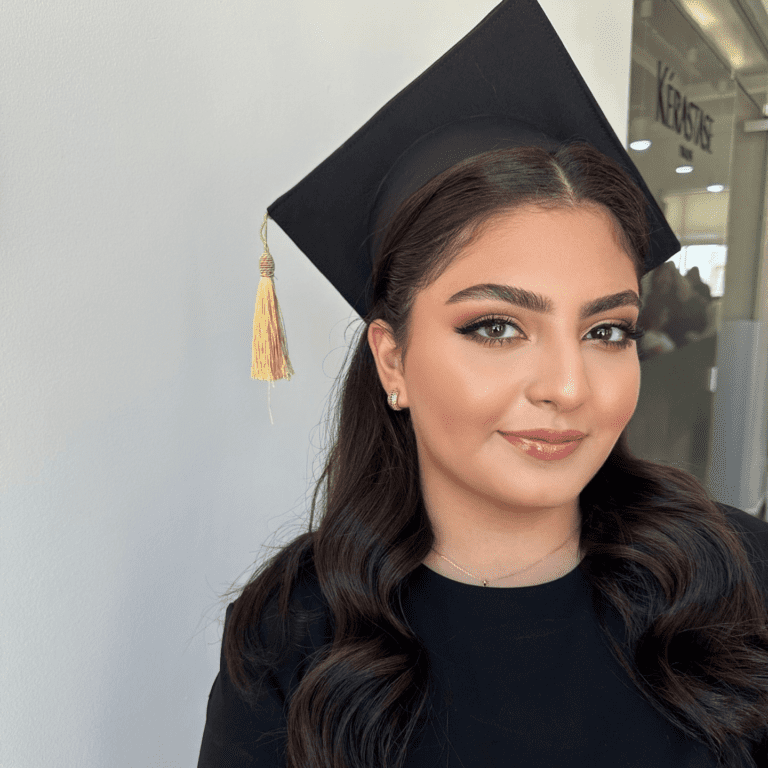 30 Gorgeous Graduation Hairstyles To Rock Under Your Cap