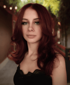 30 Gorgeous Maroon Hair Colors - Inspiring Hairstyles