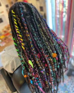 26 Eye-Catching Hair Wrap Designs To Make A Statement